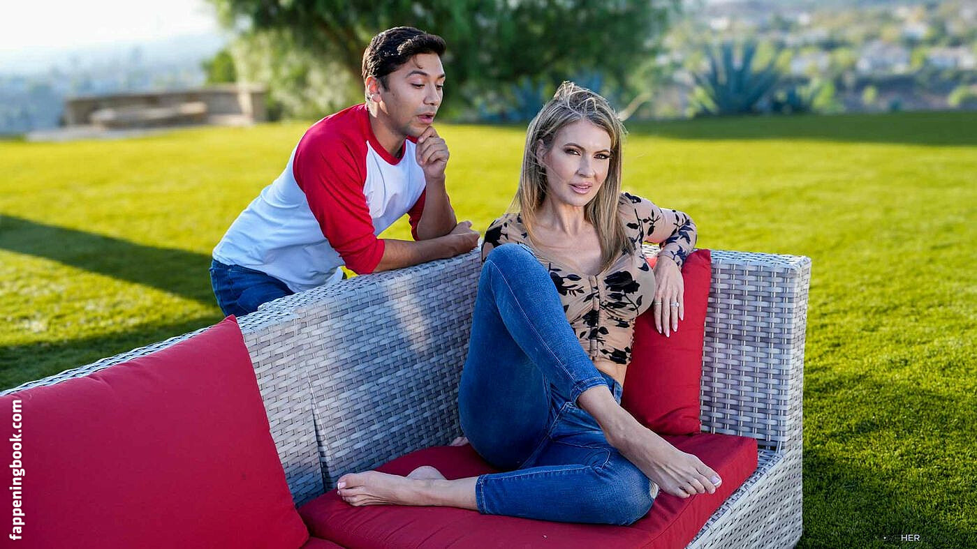 Gigi Dior / gigidiorsfw Nude, OnlyFans Leaks, Fappening - FappeningBook